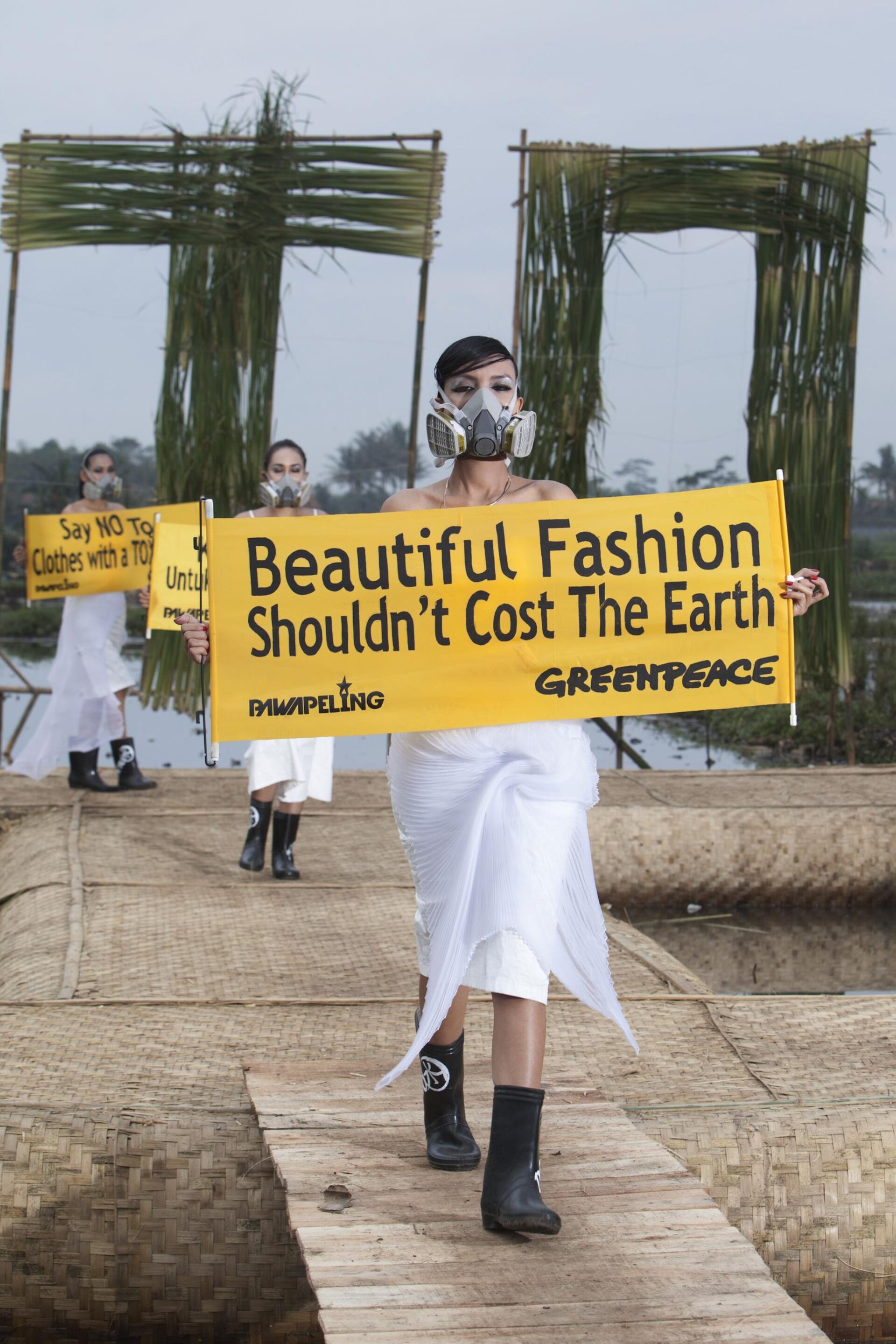 How fast fashion fuels climate change, pollution and violence ...